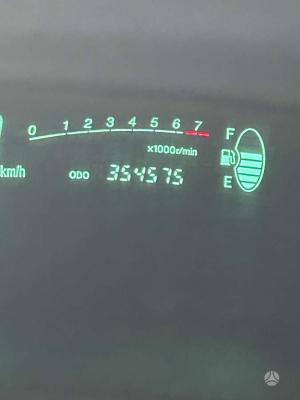 Sarkans Toyota Yaris Verso 2000 Klaipėda, ar dzinēja tilpumu 1.30 L un nobraukumu 355 tūkst. km par 700 €, foto 13 vietnē AUTOMOTO.COM.LV