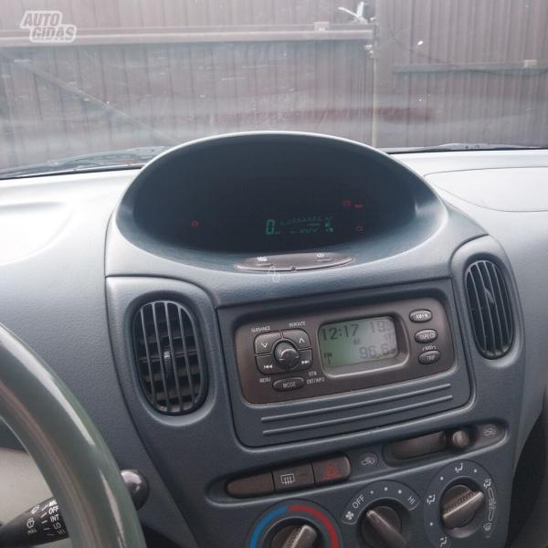 Toyota Yaris Verso 2000 Panevēža, ar dzinēja tilpumu 1.30 L un nobraukumu 325 tūkst. km par 1600 €, foto 2 vietnē AUTOMOTO.COM.LV