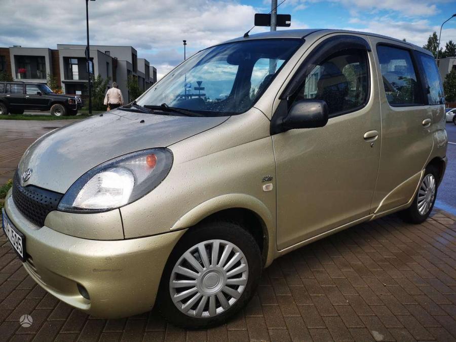 Dzeltens Toyota Yaris Verso 2003 Viļņa, ar dzinēja tilpumu 1.36 L un nobraukumu 194 tūkst. km par 1790 €, foto 10 vietnē AUTOMOTO.COM.LV