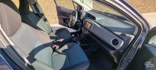 Violet Toyota Yaris 2011 in Kaunas, with an engine capacity of 1.40 L and mileage of 177 thousand km for 3900 €, photo 6 on AUTOMOTO.COM.LV