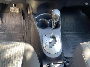 Violet Toyota Yaris 2014 in Vilnius, with an engine capacity of 1.33 L and mileage of 73 thousand km for 8900 €, photo 17 on AUTOMOTO.COM.LV