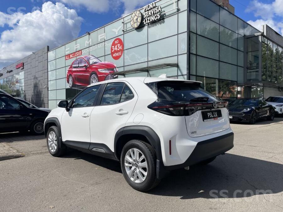 Balts Toyota Yaris 2023 Rīga, ar dzinēja tilpumu 1.50 L un nobraukumu 86 tūkst. km par 15700 €, foto 6 vietnē AUTOMOTO.COM.LV