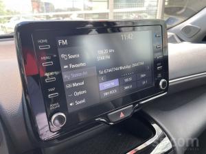 Balts Toyota Yaris 2023 Rīga, ar dzinēja tilpumu 1.50 L un nobraukumu 86 tūkst. km par 15700 €, foto 16 vietnē AUTOMOTO.COM.LV