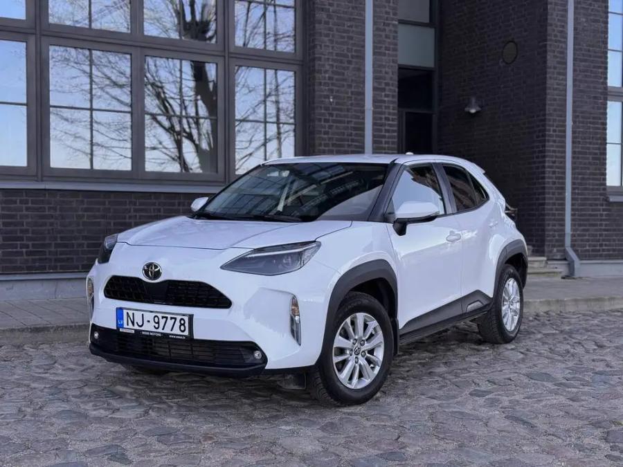 Balts Toyota Yaris 2023 Rīga, ar dzinēja tilpumu 1.50 L un nobraukumu 56 tūkst. km par 16500 €, foto 1 vietnē AUTOMOTO.COM.LV