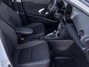 Balts Toyota Yaris 2023 Rīga, ar dzinēja tilpumu 1.50 L un nobraukumu 56 tūkst. km par 16500 €, foto 10 vietnē AUTOMOTO.COM.LV
