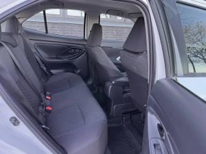 Balts Toyota Yaris 2023 Rīga, ar dzinēja tilpumu 1.50 L un nobraukumu 56 tūkst. km par 16500 €, foto 21 vietnē AUTOMOTO.COM.LV