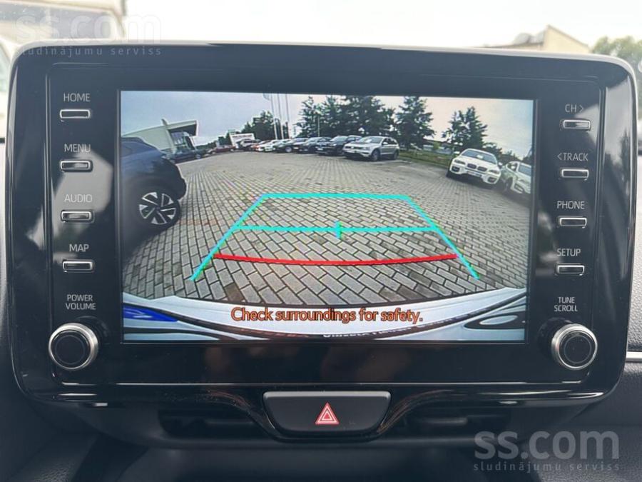 Balts Toyota Yaris 2023 Liepāja, ar dzinēja tilpumu 1.50 L un nobraukumu 15 tūkst. km par 19400 €, foto 14 vietnē AUTOMOTO.COM.LV