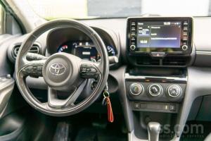 Balts Toyota Yaris 2023 Rīga, ar dzinēja tilpumu 1.50 L un nobraukumu 142 tūkst. km par 14900 €, foto 7 vietnē AUTOMOTO.COM.LV