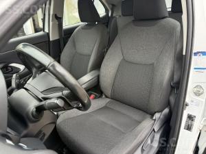 White Toyota Yaris 2023 in Valmiera, with an engine capacity of 1.50 L and mileage of 84 thousand km for 14400 €, photo 13 on AUTOMOTO.COM.LV