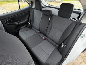 White Toyota Yaris 2023 in Valmiera, with an engine capacity of 1.50 L and mileage of 84 thousand km for 14400 €, photo 14 on AUTOMOTO.COM.LV