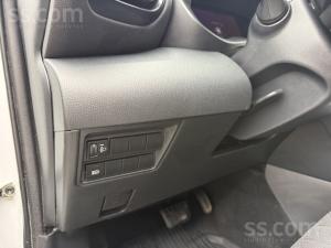 White Toyota Yaris 2023 in Valmiera, with an engine capacity of 1.50 L and mileage of 84 thousand km for 14400 €, photo 17 on AUTOMOTO.COM.LV