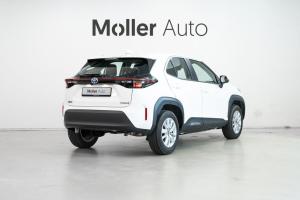 Balts Toyota Yaris 2024 Viļņa, ar dzinēja tilpumu 1.50 L un nobraukumu 41 tūkst. km par 23100 €, foto 4 vietnē AUTOMOTO.COM.LV
