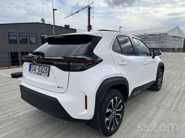 Balts Toyota Yaris 2024 Rīga, ar dzinēja tilpumu 1.50 L un nobraukumu 29 tūkst. km par 23500 €, foto 4 vietnē AUTOMOTO.COM.LV