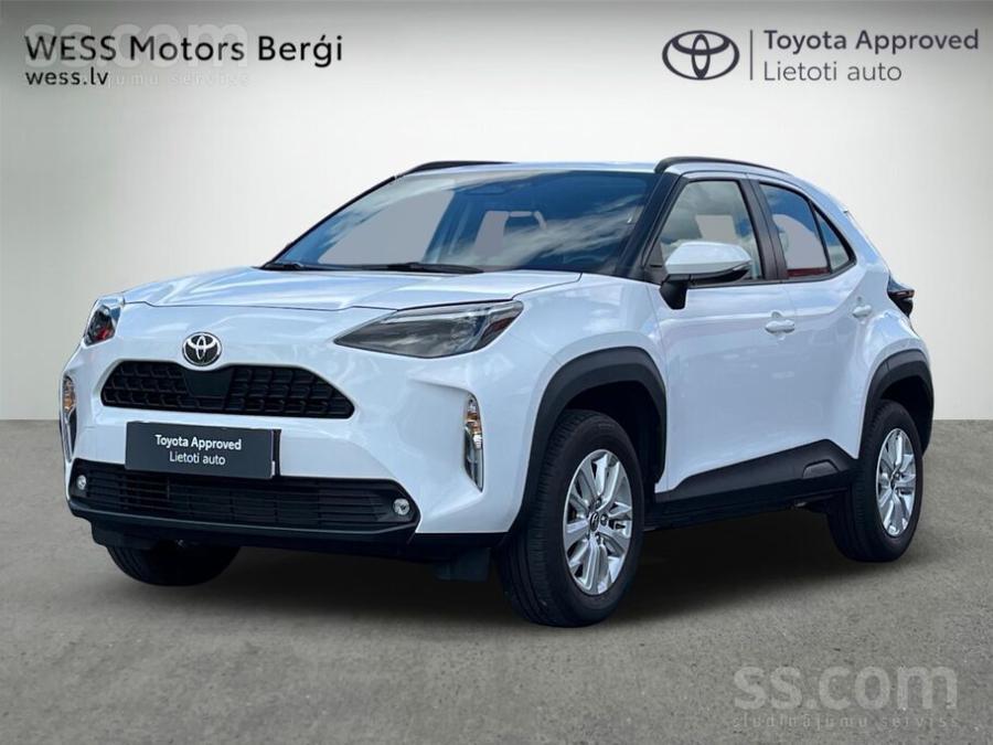 Balts Toyota Yaris 2025 Rīga, ar dzinēja tilpumu 1.50 L un nobraukumu 14 tūkst. km par 23990 €, foto 1 vietnē AUTOMOTO.COM.LV