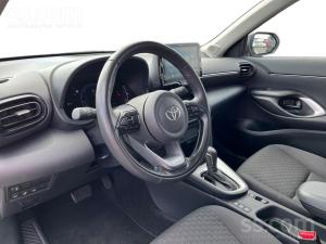 Balts Toyota Yaris 2025 Rīga, ar dzinēja tilpumu 1.50 L un nobraukumu 14 tūkst. km par 23990 €, foto 12 vietnē AUTOMOTO.COM.LV