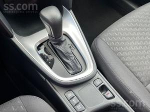 Balts Toyota Yaris 2025 Rīga, ar dzinēja tilpumu 1.50 L un nobraukumu 14 tūkst. km par 23990 €, foto 18 vietnē AUTOMOTO.COM.LV