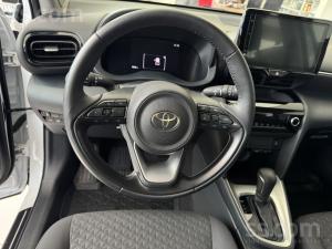 Balts Toyota Yaris 2025 Rīga, ar dzinēja tilpumu 1.50 L un nobraukumu 51 tūkst. km par 21500 €, foto 12 vietnē AUTOMOTO.COM.LV