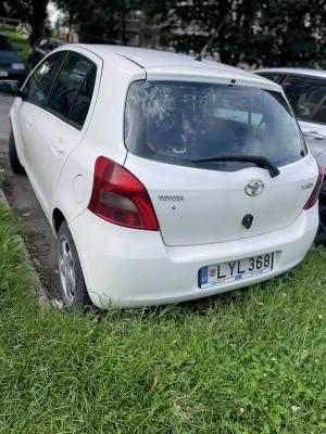 Balts Toyota Yaris 2007 Kaišiadorys, ar dzinēja tilpumu 1.40 L un nobraukumu 332 tūkst. km par 1500 €, foto 5 vietnē AUTOMOTO.COM.LV