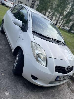 Balts Toyota Yaris 2007 Kaišiadorys, ar dzinēja tilpumu 1.40 L un nobraukumu 332 tūkst. km par 1500 €, foto 6 vietnē AUTOMOTO.COM.LV