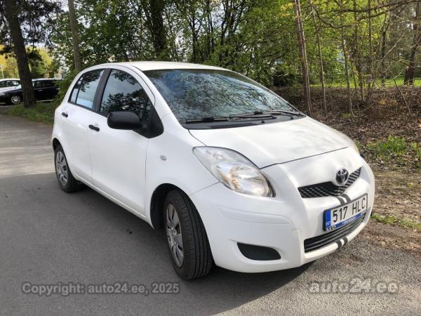 Balts Toyota Yaris 2009 Tallina, ar dzinēja tilpumu 1.40 L un nobraukumu 306 tūkst. km par 3700 €, foto 6 vietnē AUTOMOTO.COM.LV