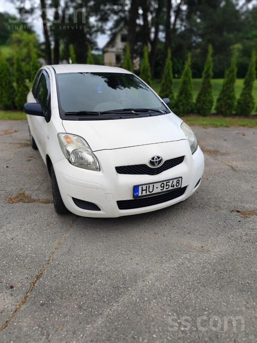 Balts Toyota Yaris 2009 Aizkraukle, ar dzinēja tilpumu 1.30 L un nobraukumu 222 tūkst. km par 1800 €, foto 5 vietnē AUTOMOTO.COM.LV