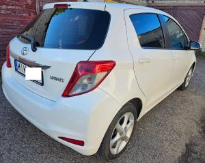 Balts Toyota Yaris 2012 Kupiškis, ar dzinēja tilpumu 1.40 L un nobraukumu 260 tūkst. km par 3300 €, foto 3 vietnē AUTOMOTO.COM.LV
