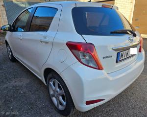 Balts Toyota Yaris 2012 Kupiškis, ar dzinēja tilpumu 1.40 L un nobraukumu 260 tūkst. km par 3300 €, foto 4 vietnē AUTOMOTO.COM.LV