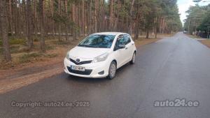 White Toyota Yaris 2012 in Tallinn, with an engine capacity of 1.30 L and mileage of 130 thousand km for 5400 €, photo 3 on AUTOMOTO.COM.LV