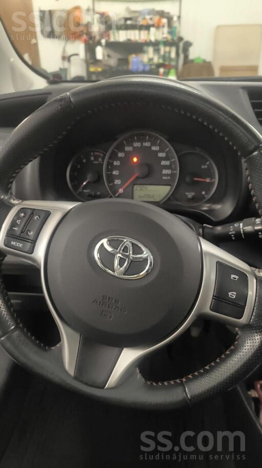 Balts Toyota Yaris 2012 Liepāja, ar dzinēja tilpumu 1.40 L un nobraukumu 207 tūkst. km par 3800 €, foto 7 vietnē AUTOMOTO.COM.LV