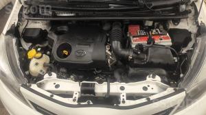 Balts Toyota Yaris 2012 Liepāja, ar dzinēja tilpumu 1.40 L un nobraukumu 207 tūkst. km par 3800 €, foto 8 vietnē AUTOMOTO.COM.LV