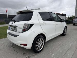 Balts Toyota Yaris 2012 Šilutė, ar dzinēja tilpumu 1.50 L un nobraukumu 192 tūkst. km par 5700 €, foto 4 vietnē AUTOMOTO.COM.LV