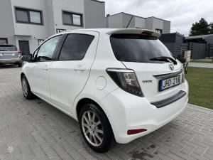 Balts Toyota Yaris 2012 Šilutė, ar dzinēja tilpumu 1.50 L un nobraukumu 192 tūkst. km par 5700 €, foto 5 vietnē AUTOMOTO.COM.LV