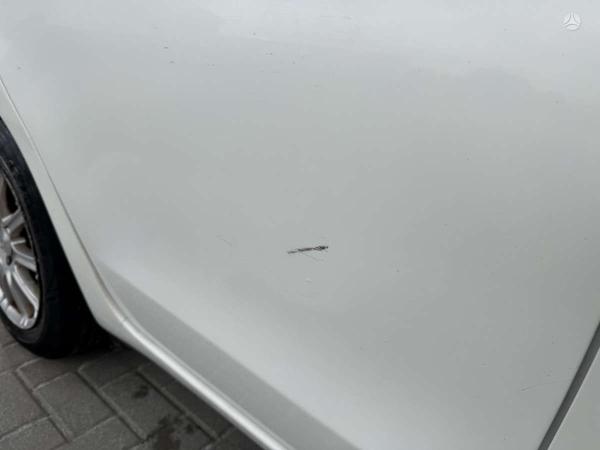 Balts Toyota Yaris 2012 Šilutė, ar dzinēja tilpumu 1.50 L un nobraukumu 192 tūkst. km par 5700 €, foto 9 vietnē AUTOMOTO.COM.LV