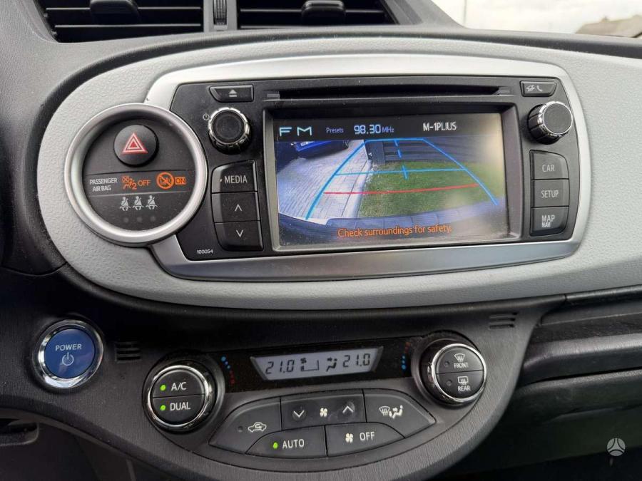 Balts Toyota Yaris 2012 Šilutė, ar dzinēja tilpumu 1.50 L un nobraukumu 192 tūkst. km par 5700 €, foto 12 vietnē AUTOMOTO.COM.LV