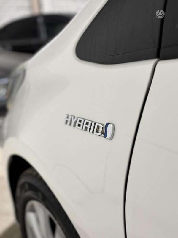 White Toyota Yaris 2012 in Klaipeda, with an engine capacity of 1.50 L and mileage of 198 thousand km for 6700 €, photo 11 on AUTOMOTO.COM.LV