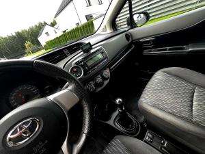 Balts Toyota Yaris 2012 Viļņa, ar dzinēja tilpumu 1.36 L un nobraukumu 198 tūkst. km par 3650 €, foto 9 vietnē AUTOMOTO.COM.LV