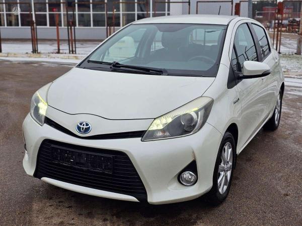 Balts Toyota Yaris 2013 Rokiškis, ar dzinēja tilpumu 1.50 L un nobraukumu 260 tūkst. km par 4650 €, foto 6 vietnē AUTOMOTO.COM.LV