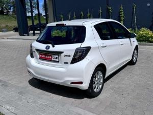 Balts Toyota Yaris 2013 Viļņa, ar dzinēja tilpumu 1.50 L un nobraukumu 163 tūkst. km par 8500 €, foto 8 vietnē AUTOMOTO.COM.LV