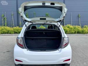 Balts Toyota Yaris 2013 Viļņa, ar dzinēja tilpumu 1.50 L un nobraukumu 163 tūkst. km par 8500 €, foto 10 vietnē AUTOMOTO.COM.LV