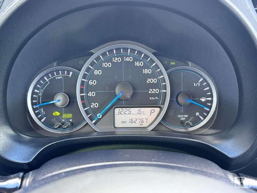 Balts Toyota Yaris 2013 Viļņa, ar dzinēja tilpumu 1.50 L un nobraukumu 163 tūkst. km par 8500 €, foto 14 vietnē AUTOMOTO.COM.LV