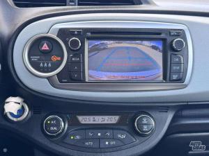 Balts Toyota Yaris 2013 Viļņa, ar dzinēja tilpumu 1.50 L un nobraukumu 163 tūkst. km par 8500 €, foto 16 vietnē AUTOMOTO.COM.LV