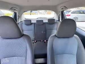 Balts Toyota Yaris 2013 Viļņa, ar dzinēja tilpumu 1.50 L un nobraukumu 163 tūkst. km par 8500 €, foto 23 vietnē AUTOMOTO.COM.LV