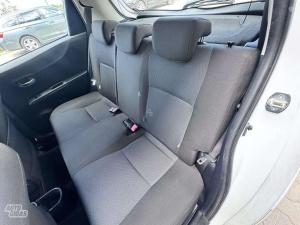 Balts Toyota Yaris 2013 Viļņa, ar dzinēja tilpumu 1.50 L un nobraukumu 163 tūkst. km par 8500 €, foto 24 vietnē AUTOMOTO.COM.LV
