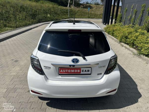 White Toyota Yaris 2013 in Vilnius, with an engine capacity of 1.50 L and mileage of 172 thousand km for 8450 €, photo 6 on AUTOMOTO.COM.LV