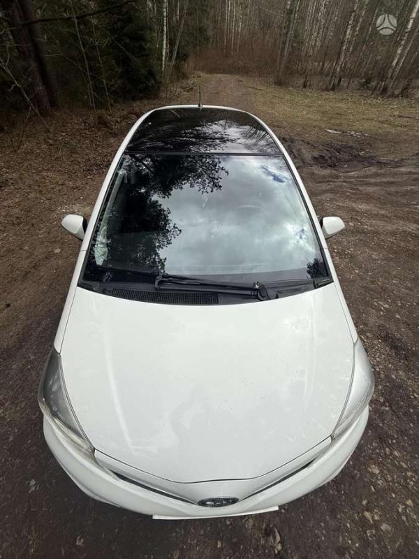 Balts Toyota Yaris 2013 Viļņa, ar dzinēja tilpumu 1.36 L un nobraukumu 267 tūkst. km par 3850 €, foto 3 vietnē AUTOMOTO.COM.LV