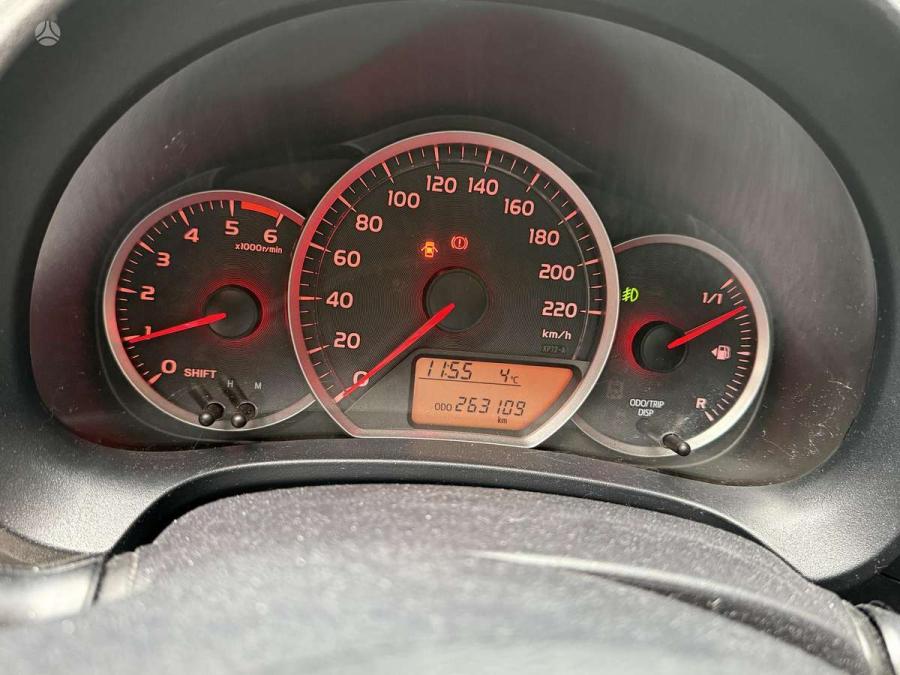 Balts Toyota Yaris 2013 Viļņa, ar dzinēja tilpumu 1.36 L un nobraukumu 267 tūkst. km par 3850 €, foto 5 vietnē AUTOMOTO.COM.LV