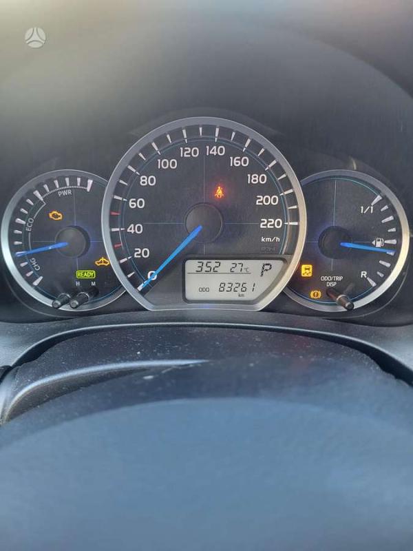 Balts Toyota Yaris 2013 Viļņa, ar dzinēja tilpumu 1.50 L un nobraukumu 253 tūkst. km par 4800 €, foto 6 vietnē AUTOMOTO.COM.LV