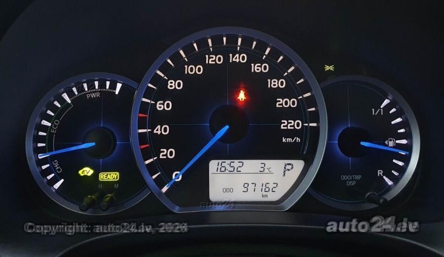 Белый Тойота Ярис 2013 в Таллин, объемом двигателя 1.50 л и пробегом 127 тыс. км за 8200 €, фото 14 на AUTOMOTO.COM.LV