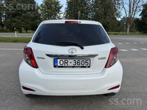 Balts Toyota Yaris 2013 Ogre, ar dzinēja tilpumu 1.40 L un nobraukumu 178 tūkst. km par 5650 €, foto 6 vietnē AUTOMOTO.COM.LV