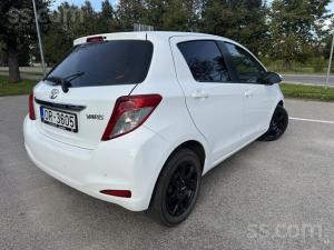 Balts Toyota Yaris 2013 Ogre, ar dzinēja tilpumu 1.40 L un nobraukumu 178 tūkst. km par 5650 €, foto 8 vietnē AUTOMOTO.COM.LV
